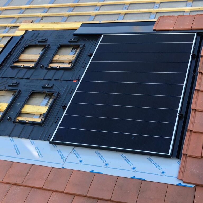 GSE Intégration : roof-integrated photovoltaic panel systems